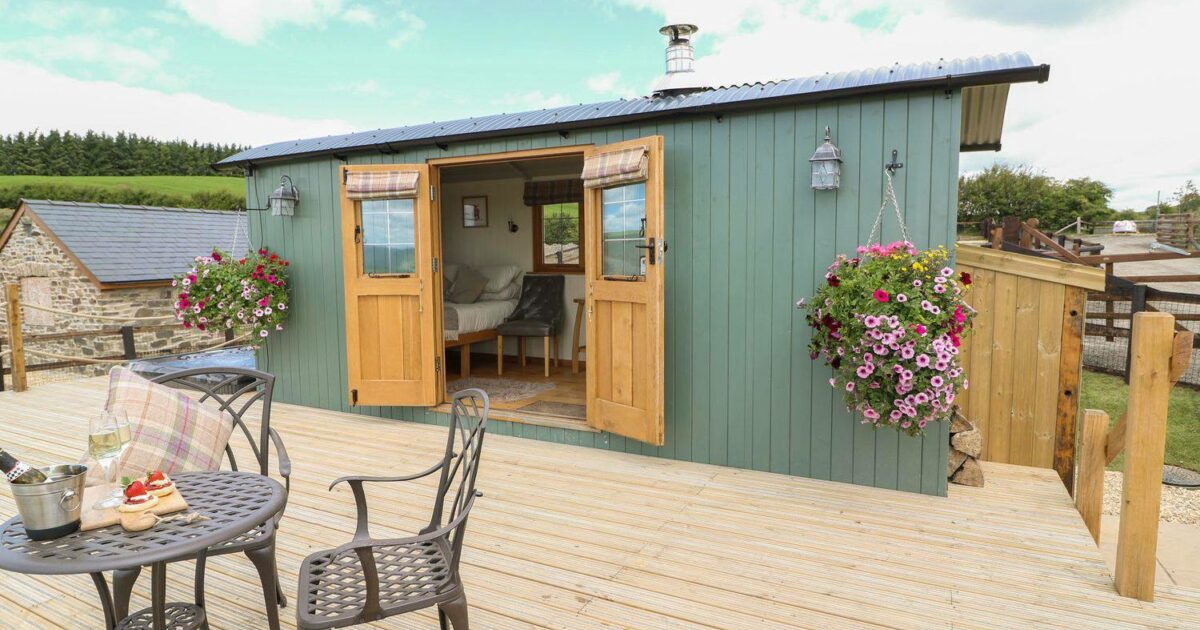 Rhayader - The outdoors Capital of Wales | HolidaysWales Ltd